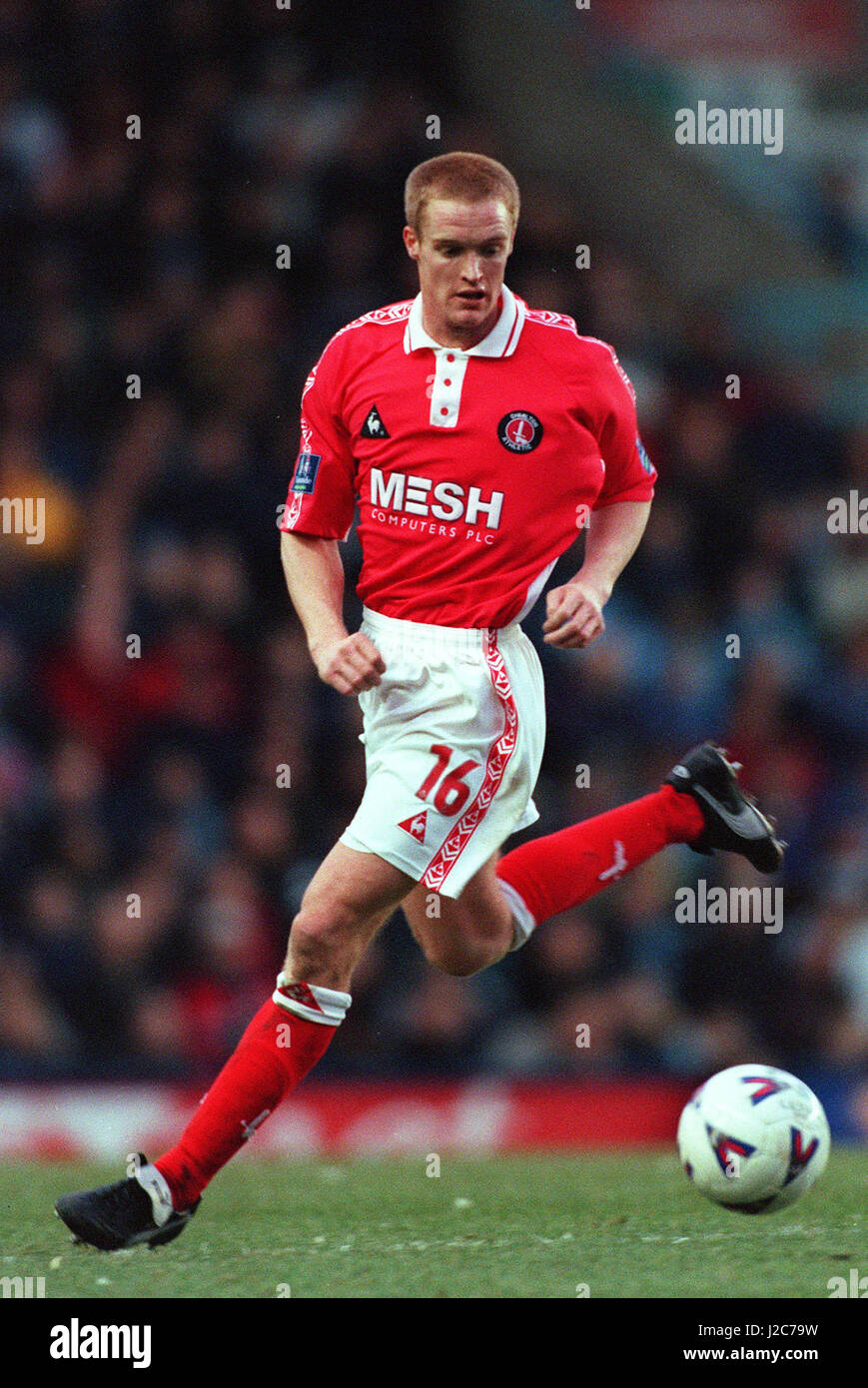 GREG SHIELDS CHARLTON ATHLETIC FC 29 January 2000 Stock Photo - Alamy