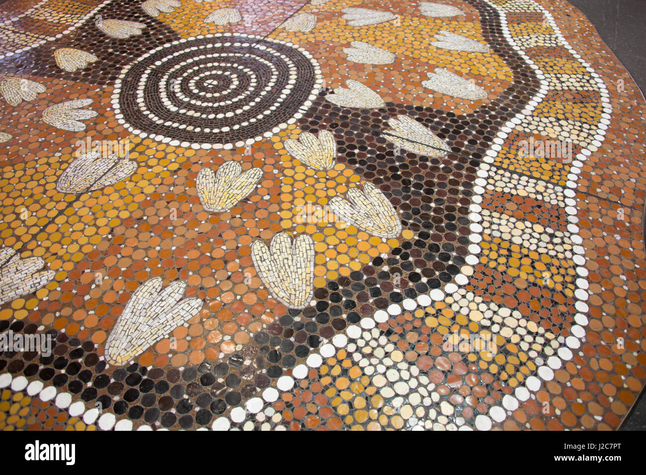 Australian art aboriginal mosaic hi-res stock photography and images ...