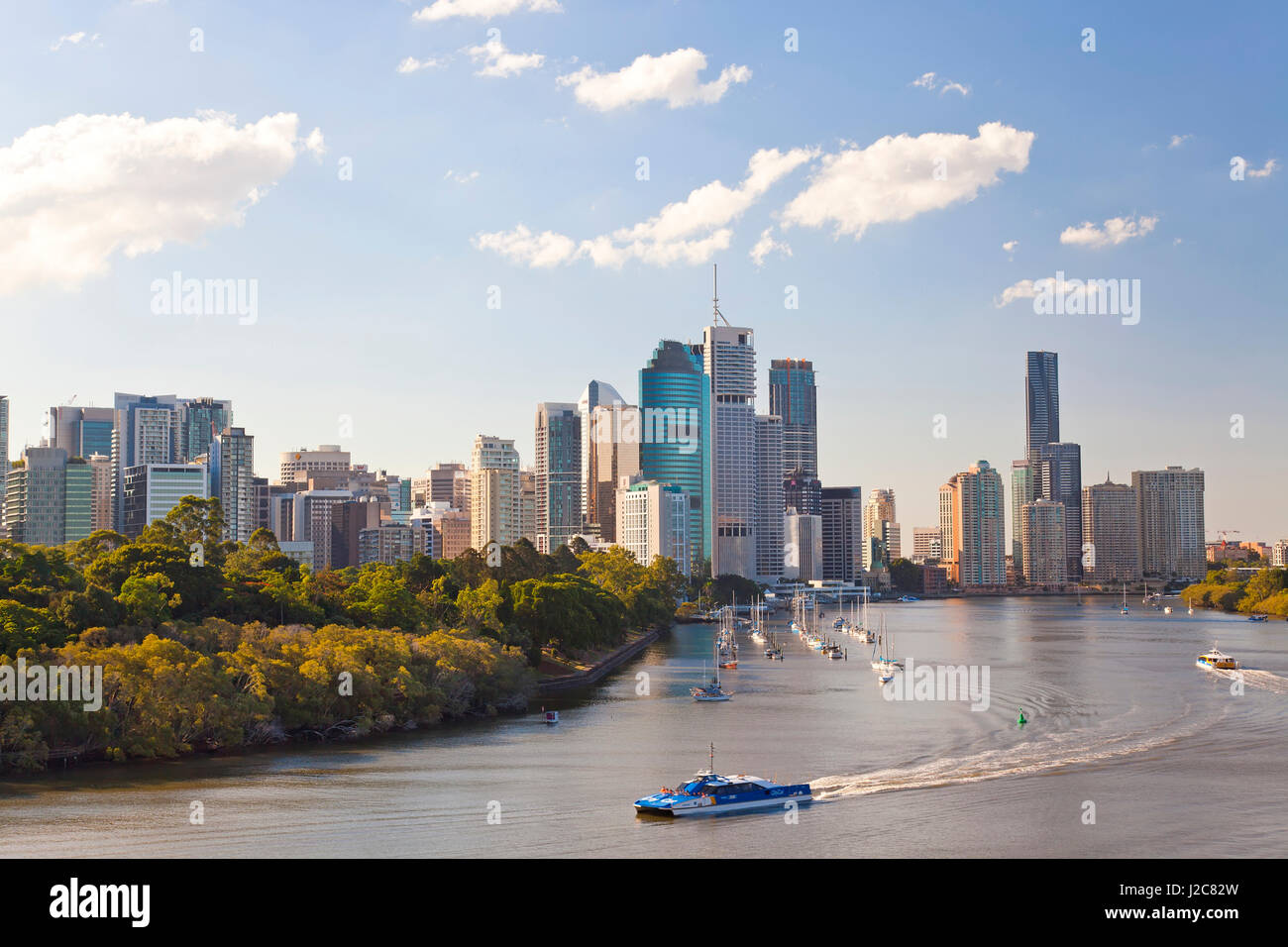 City center and central business district skyline, Brisbane, Queensland ...