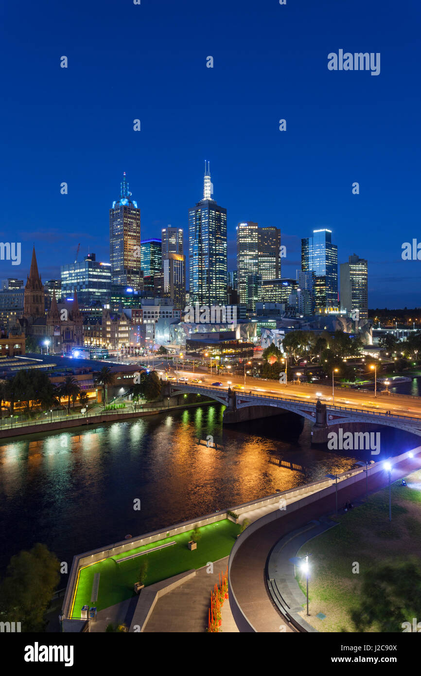 Australia, Victoria, Melbourne, skyline with Yarra River and Princess ...