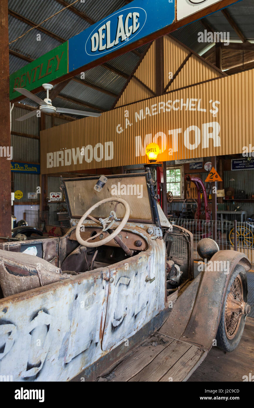 Birdwood hi-res stock photography and images - Alamy