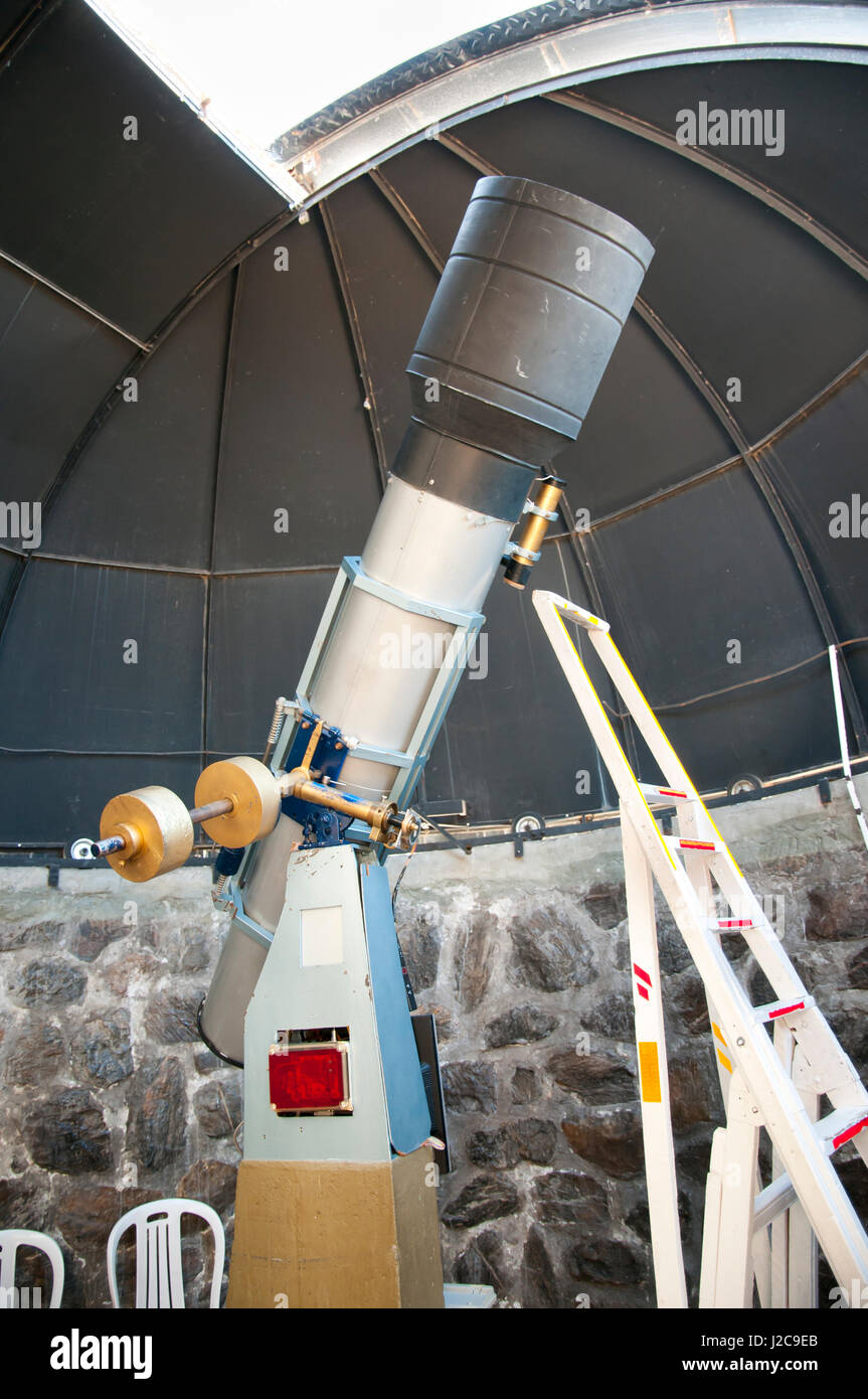 Optical telescope observatory night sky hi-res stock photography and ...