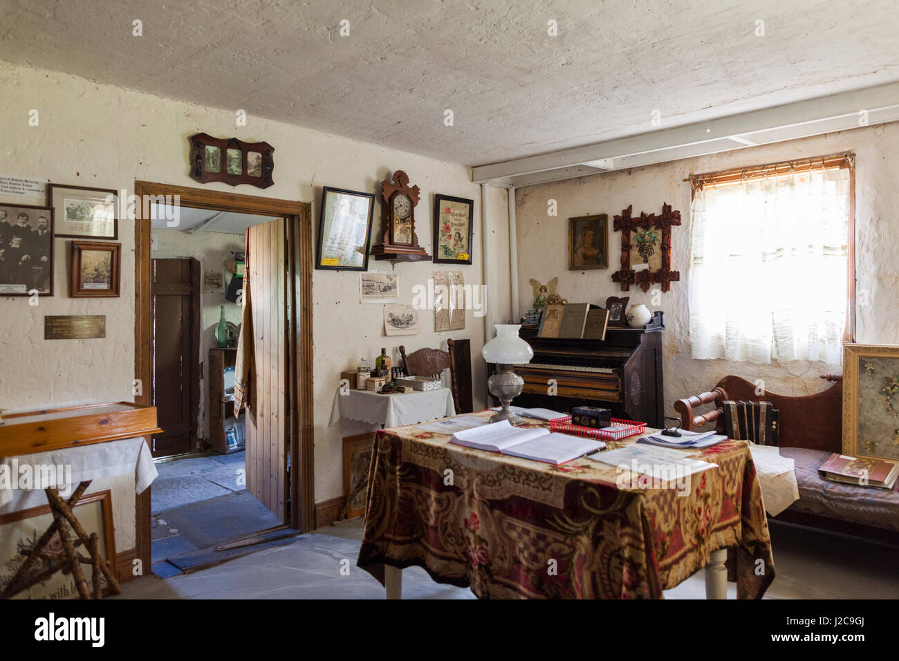 Australia, Barossa Valley, Light Pass, Luhrs Cottage, early settler ...