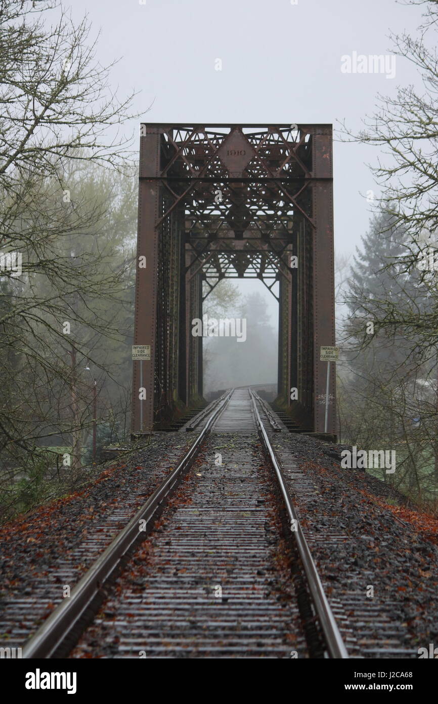 Wet Railroad Tracks High Resolution Stock Photography and Images - Alamy