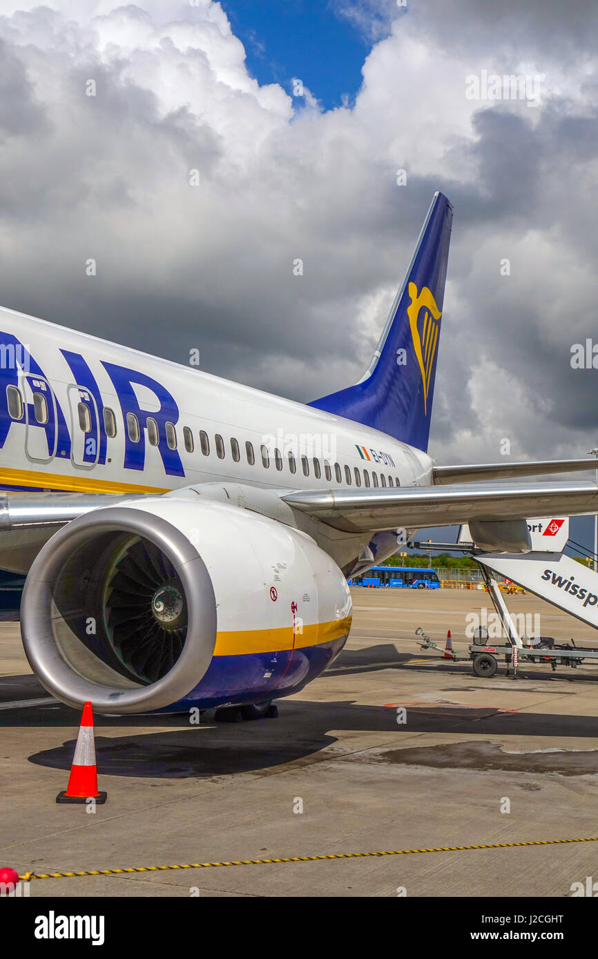 Ryanair Beoing 737 aicraft at Stansted airport Stock Photo - Alamy