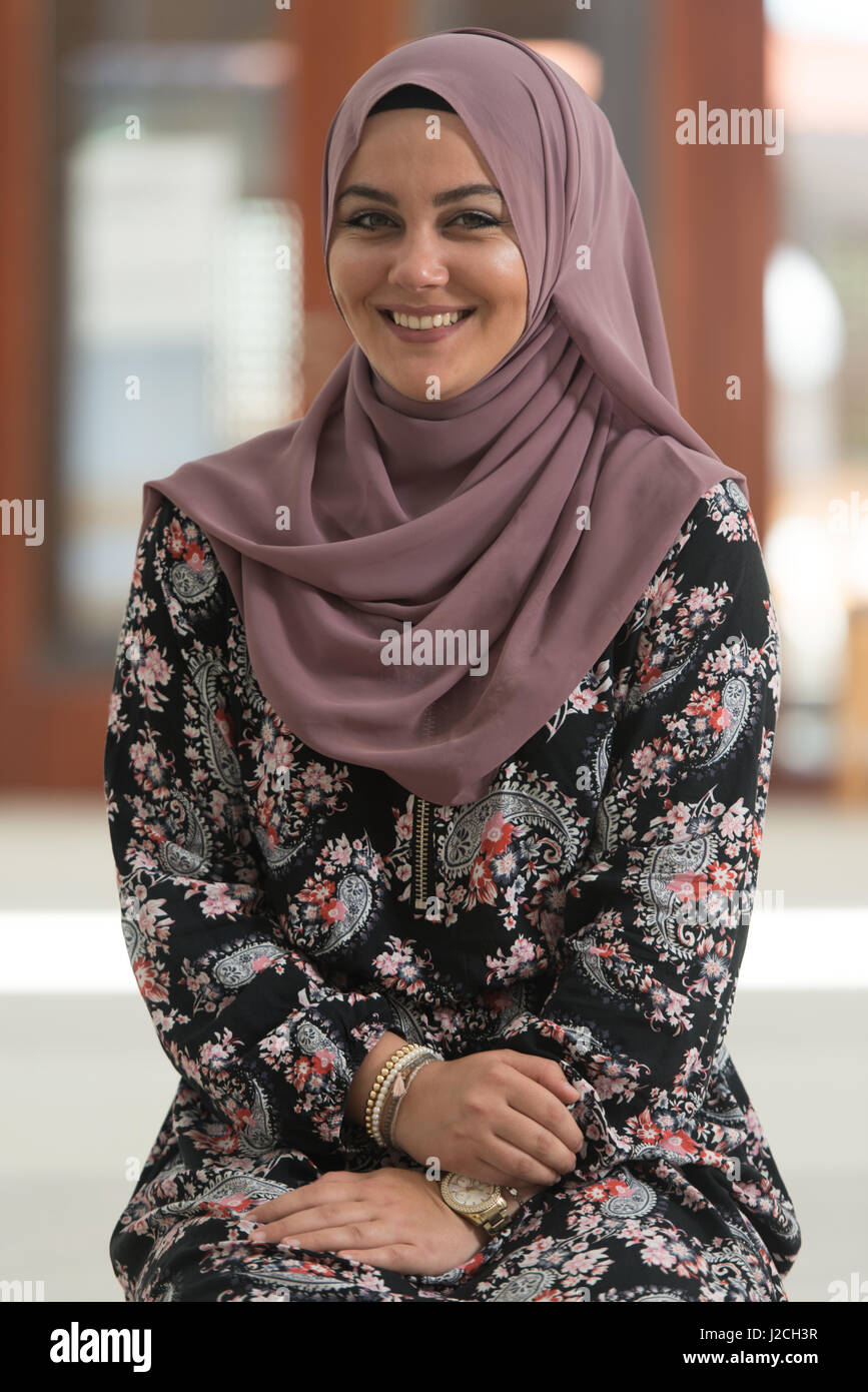 Muslim Woman Making Traditional Prayer To God In Mosque Stock Photo - Alamy