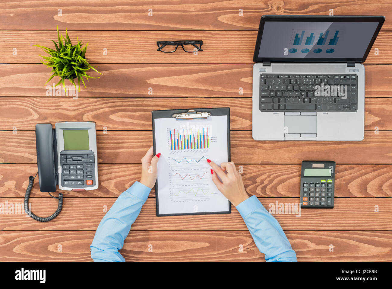 Working desktop hi-res stock photography and images - Alamy