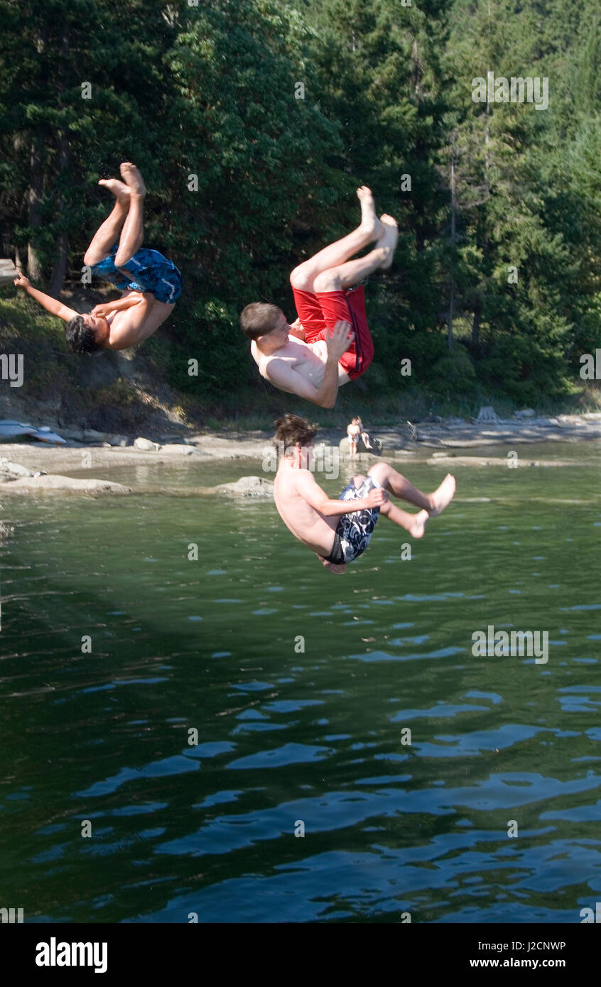 Children jump dock hi-res stock photography and images - Alamy