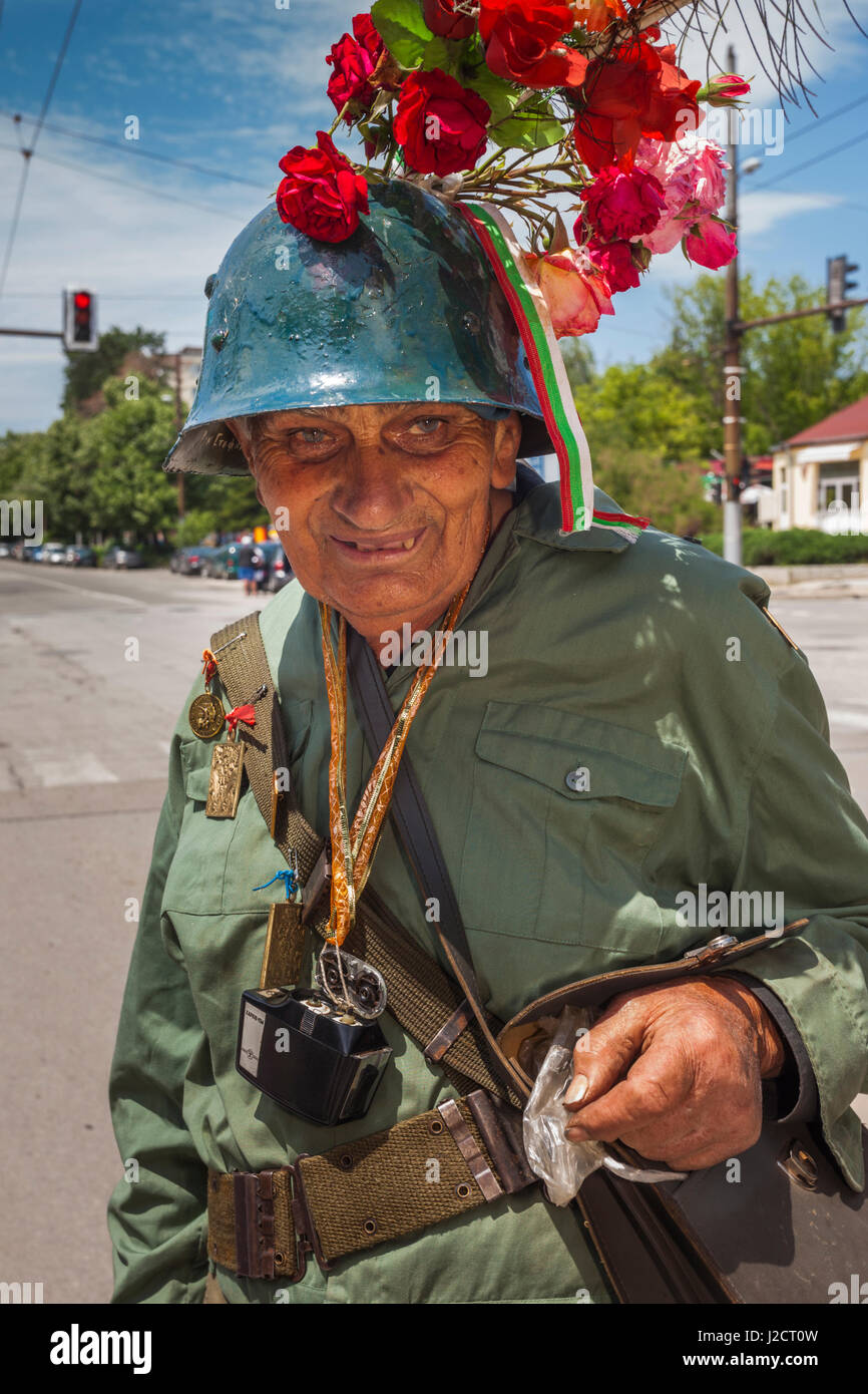 Old rose soldier hi-res stock photography and images - Alamy