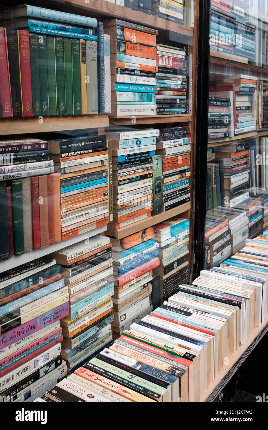 Books on display on secondhand bookstore,Putney,England Stock Photo - Alamy