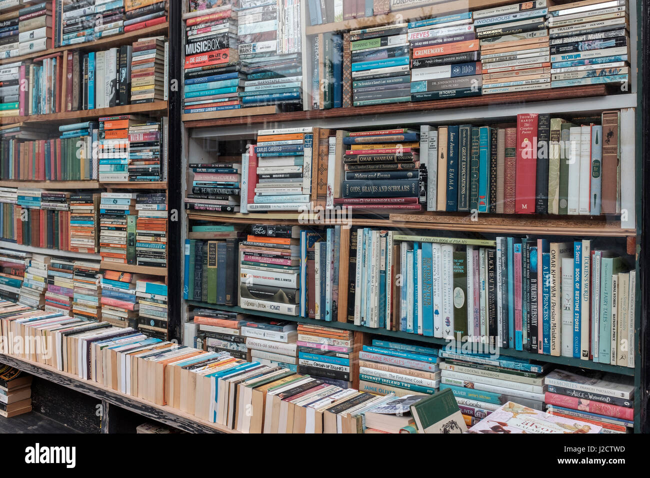 Bookshop secondhand bookshop antiquarian hi-res stock photography and ...