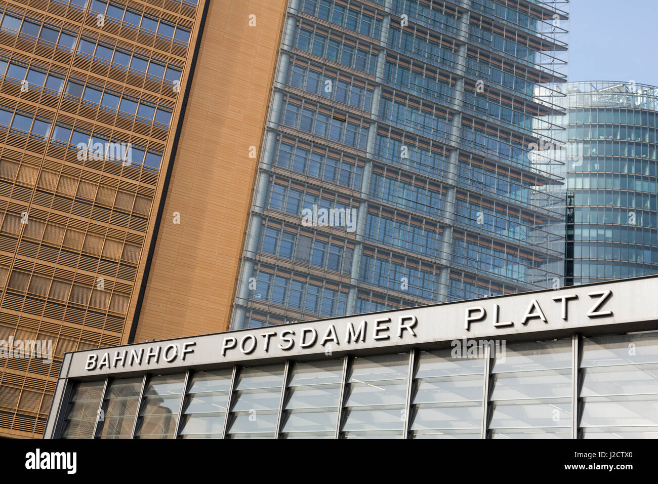 Berlin sign hi-res stock photography and images - Alamy