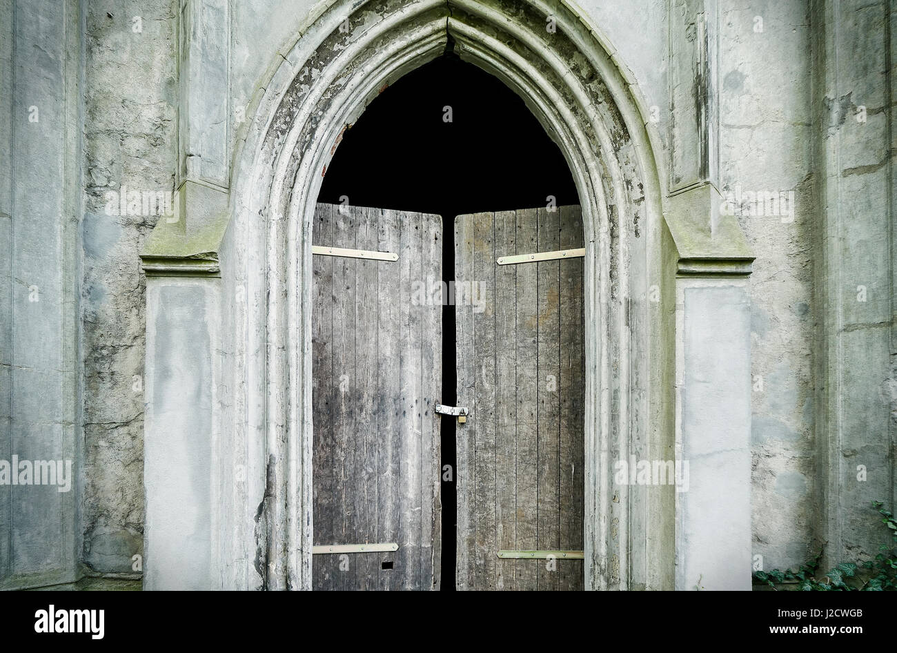 gothic entrance of a tomb Stock Photo - Alamy
