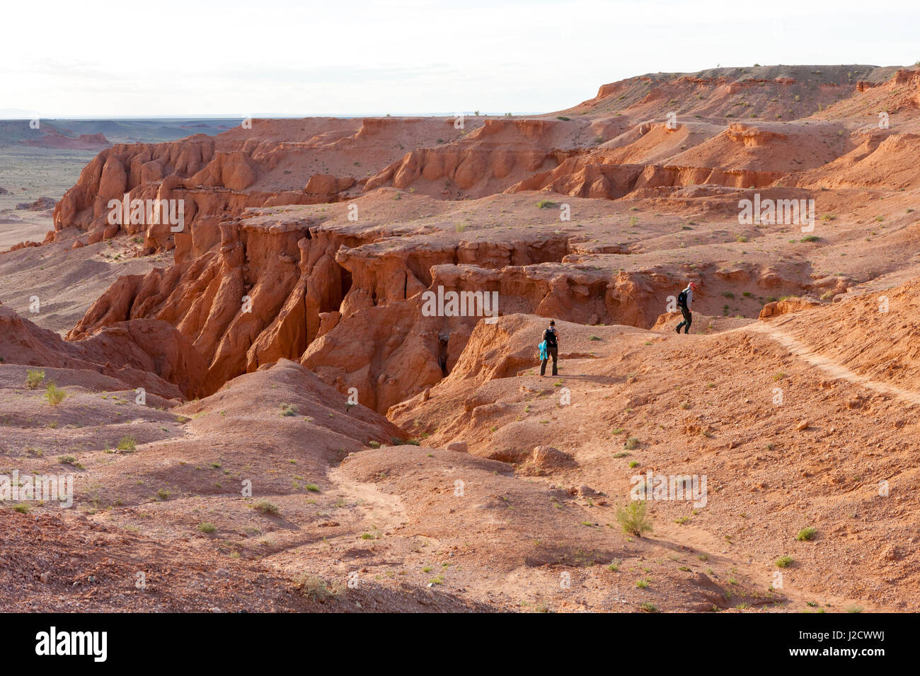 Flaming Cliffs. Bayanzag. Gobi Desert. Mongolia Stock Photo - Alamy