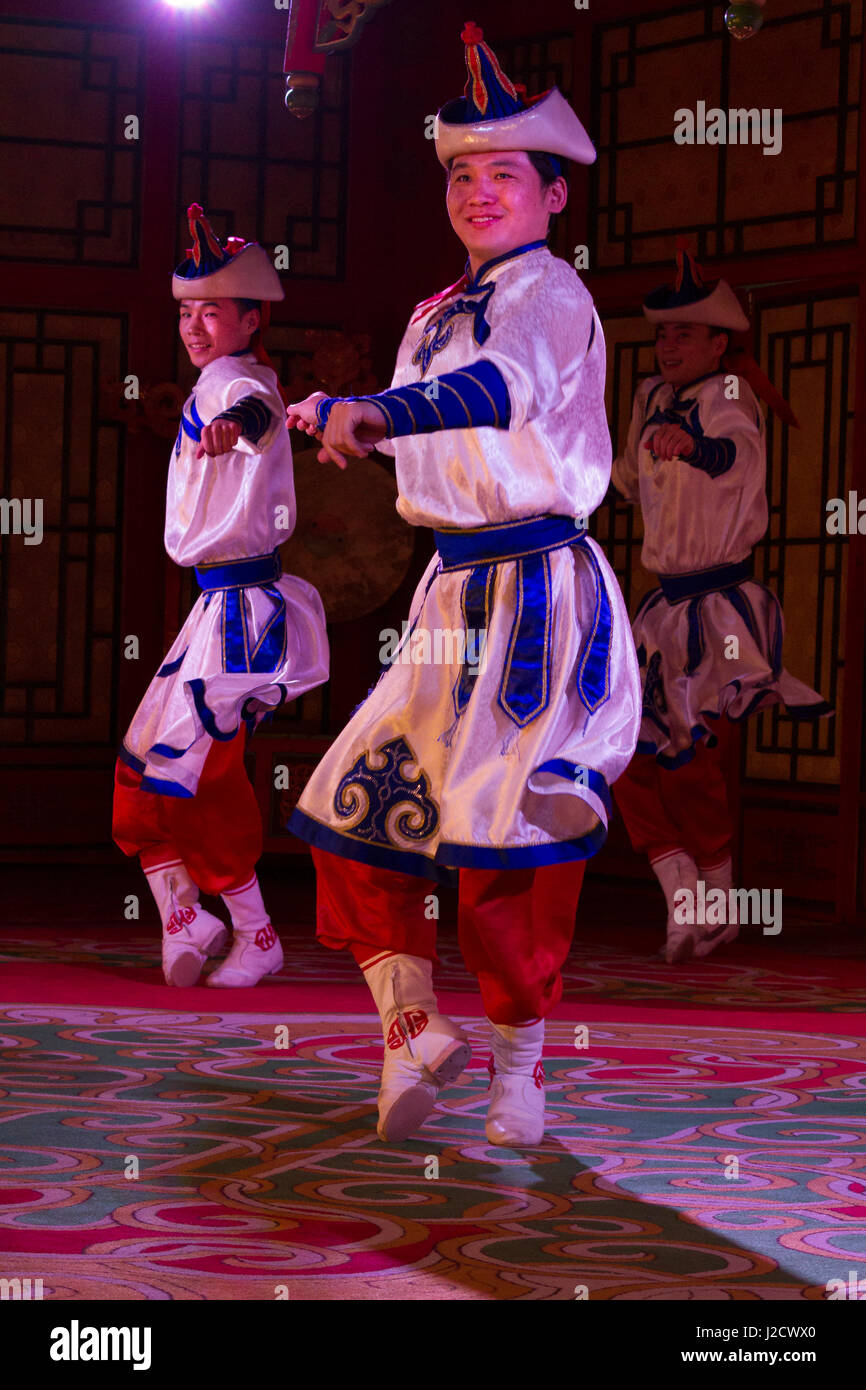 Traditional Dance and music, Ulaanbaatar, Mongolia Stock Photo - Alamy