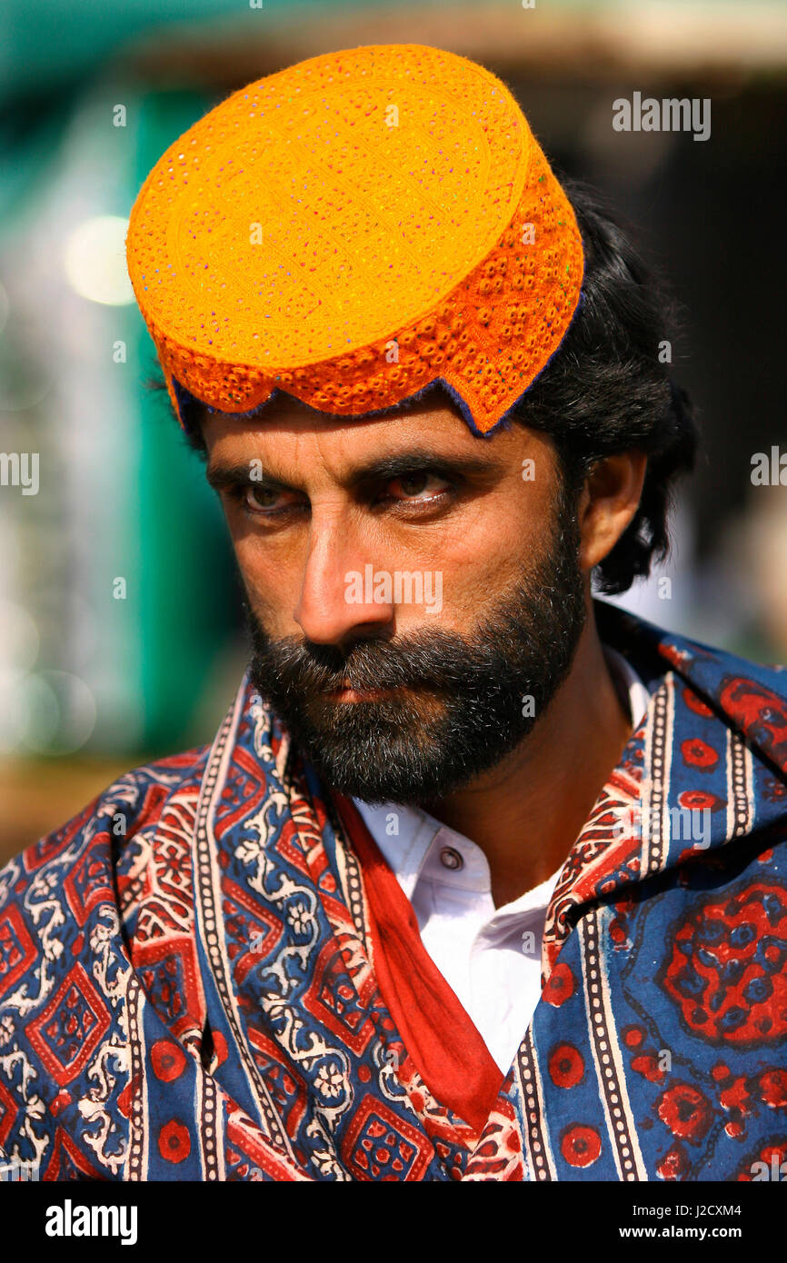 Portrait of a local man in cultural dress in Sadiqabad Stock Photo - Alamy