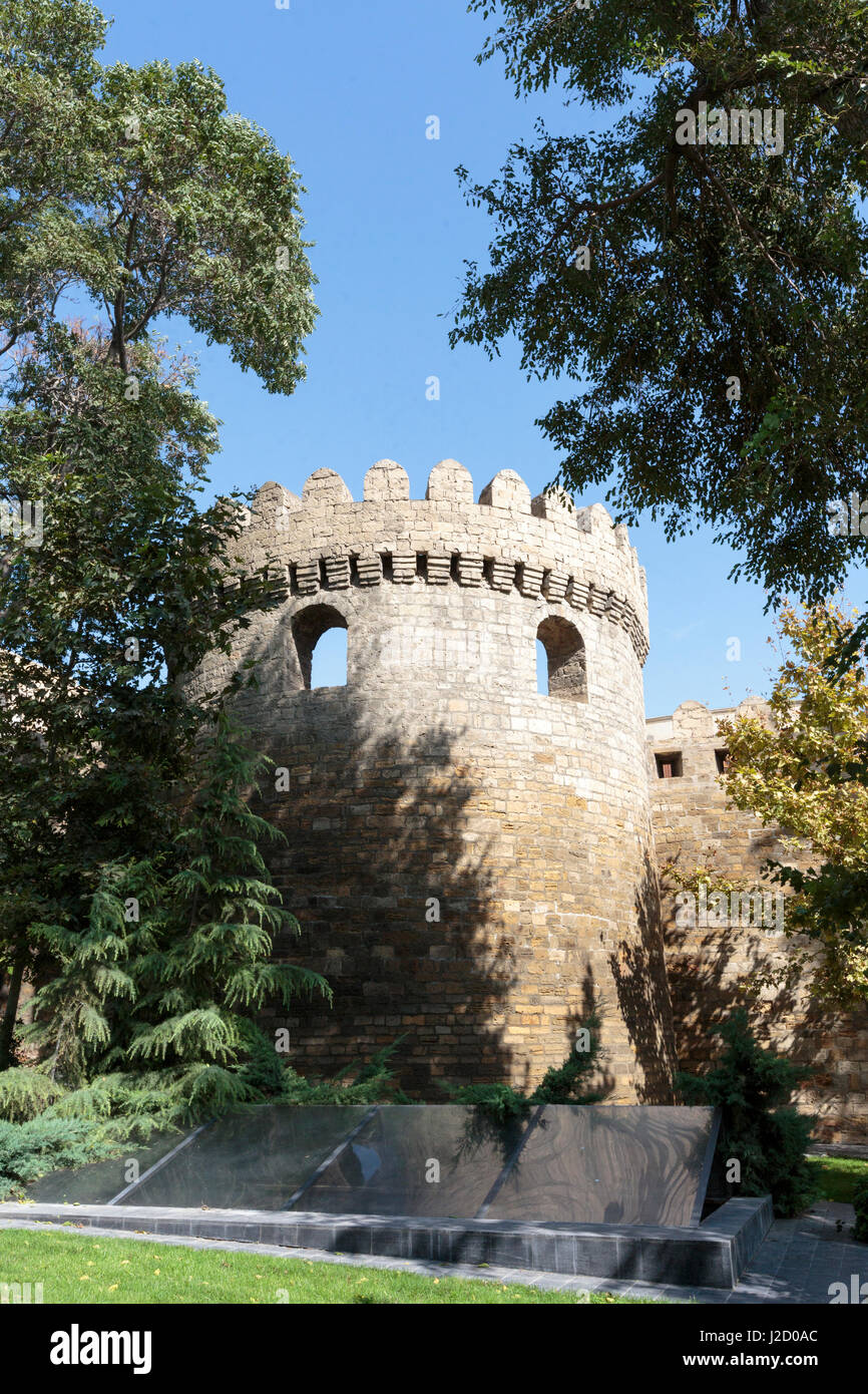 Baku the outer wall palace hi-res stock photography and images - Alamy