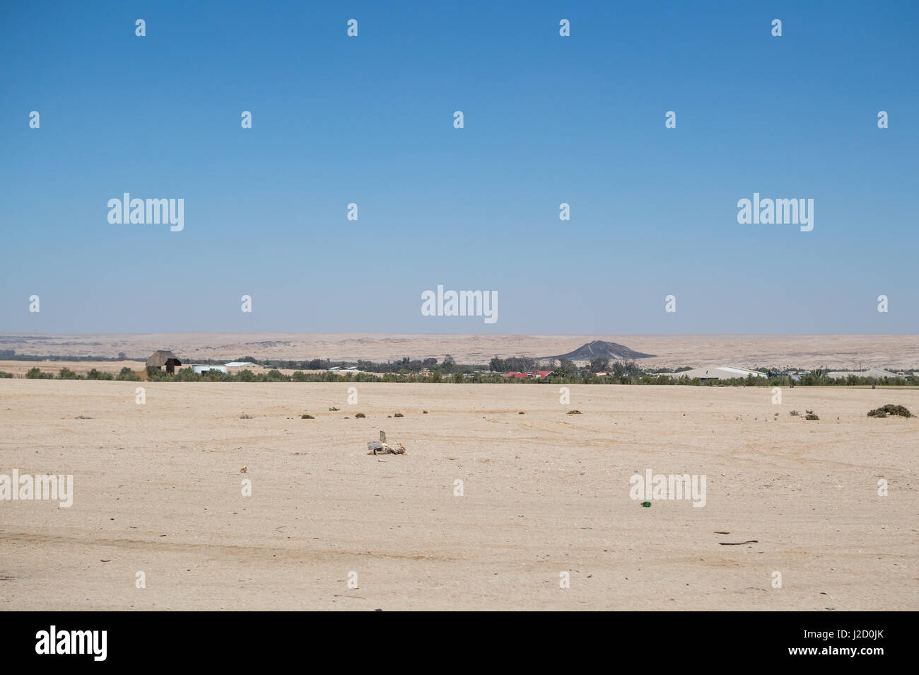 Oasis settlement arid desert hi-res stock photography and images - Alamy