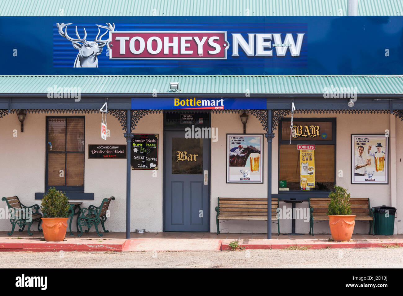 Australia, Bredbo, Bredbo Inn Bar Stock Photo - Alamy