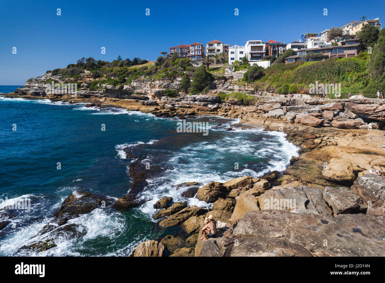 Australia, Sydney, Bondi Beach, rocky shoreline Stock Photo - Alamy