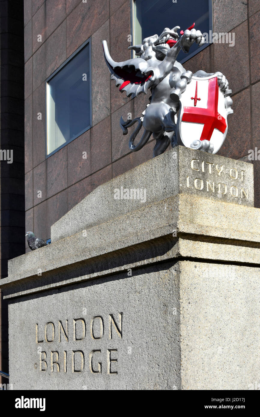 London Bridge plinth & cast iron dragon statue marks boundary of the ...
