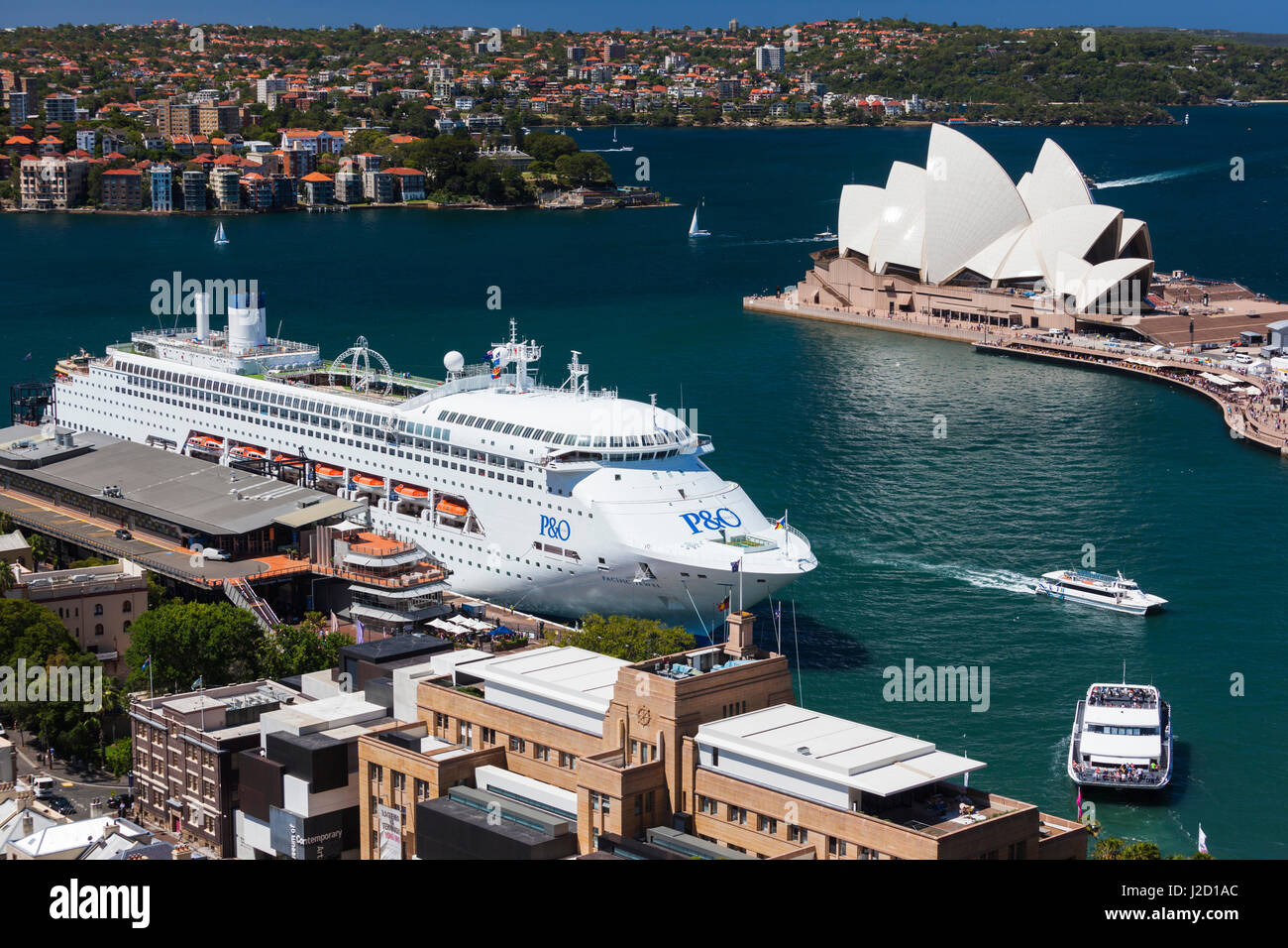 Australia, Sydney, The Rocks area, Sydney Opera House, elevated view ...