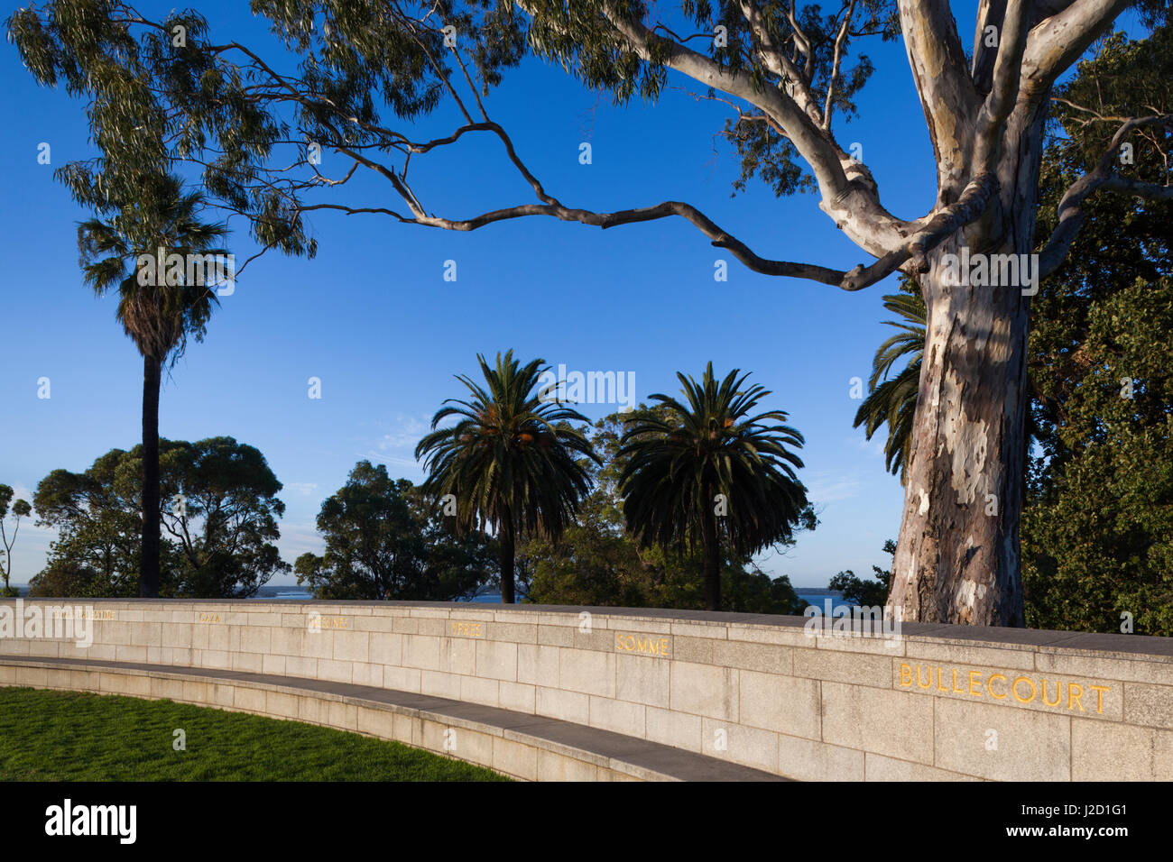 Australia, Perth, Kings Park, State War Memorial, morning Stock Photo ...