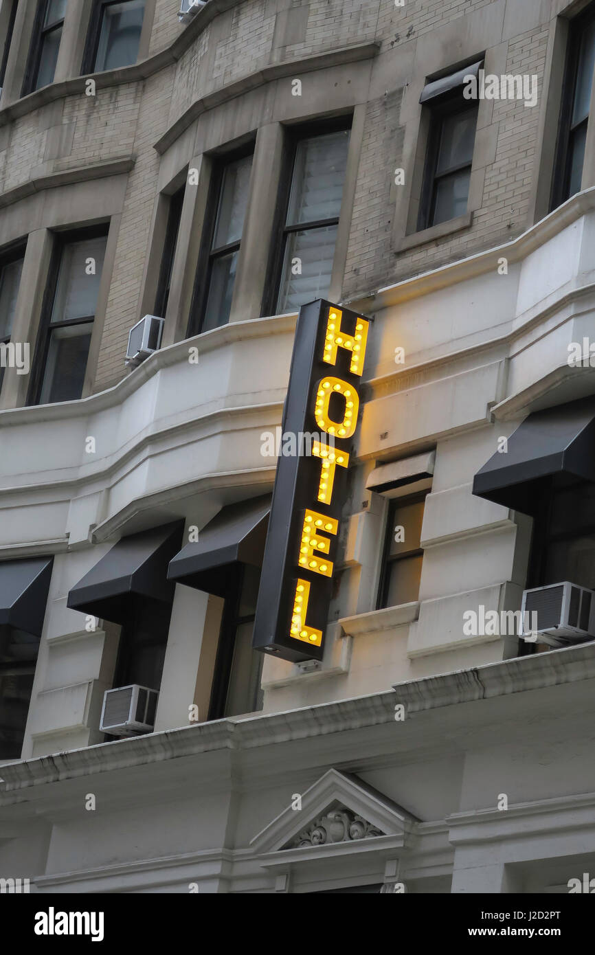 Old hotel sign nyc hi-res stock photography and images - Alamy