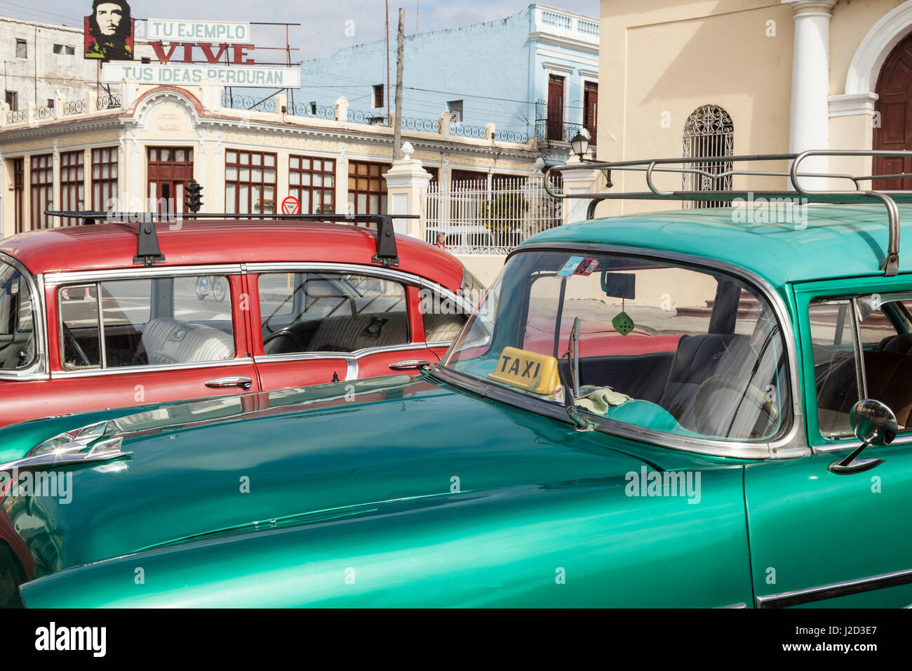Cienfuegos complimentary colors in taxis hi-res stock photography and ...