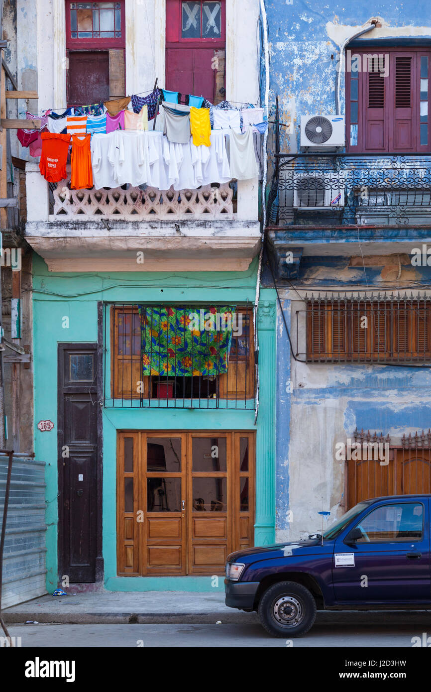 Havana apartment living in havana hi-res stock photography and images ...