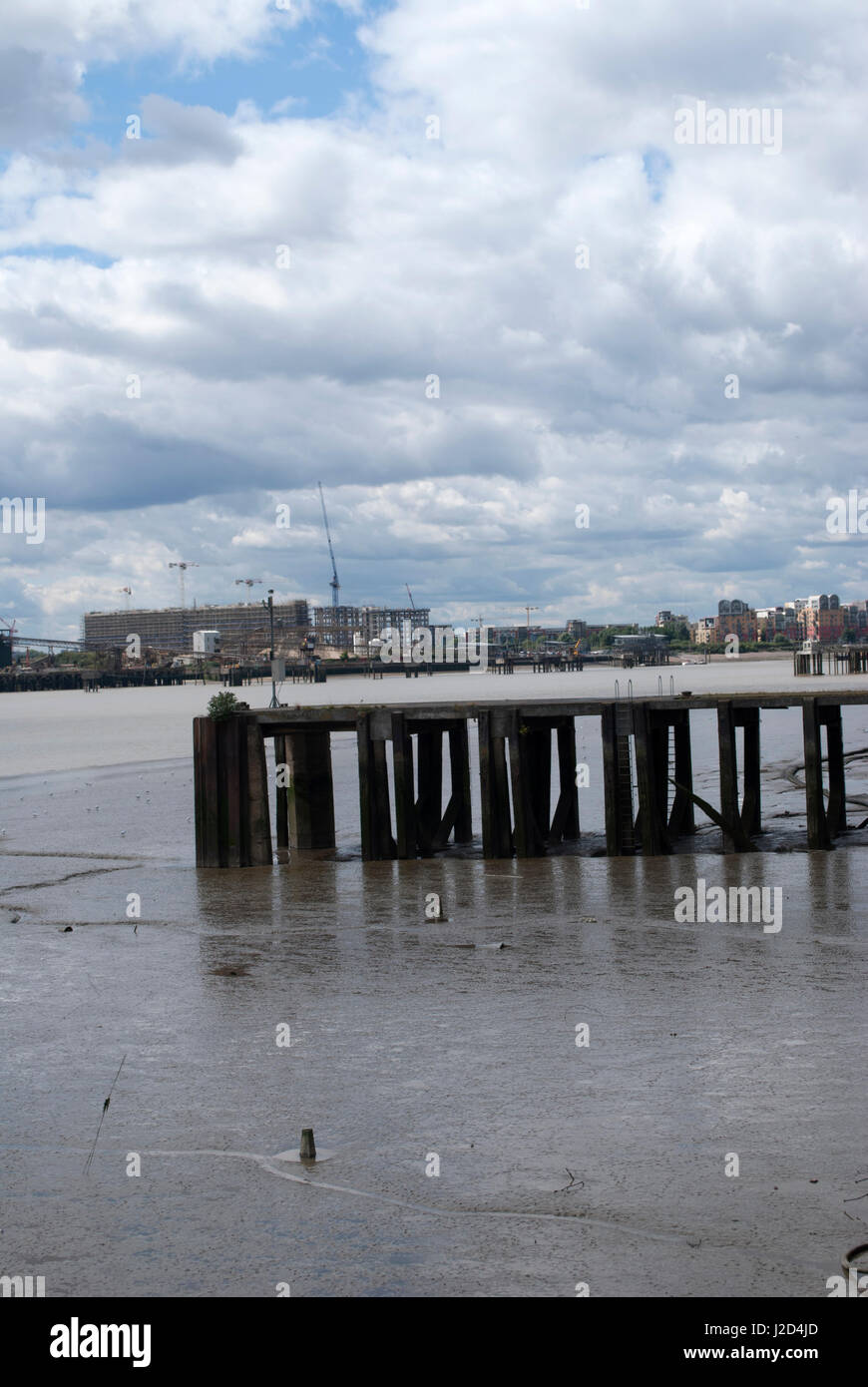 Jetty on the Thames Stock Photo - Alamy