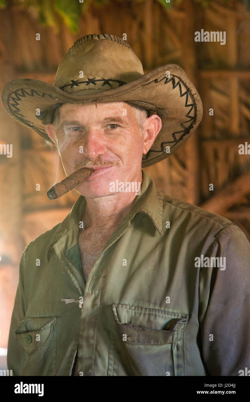 Smoking farmer hi-res stock photography and images - Alamy