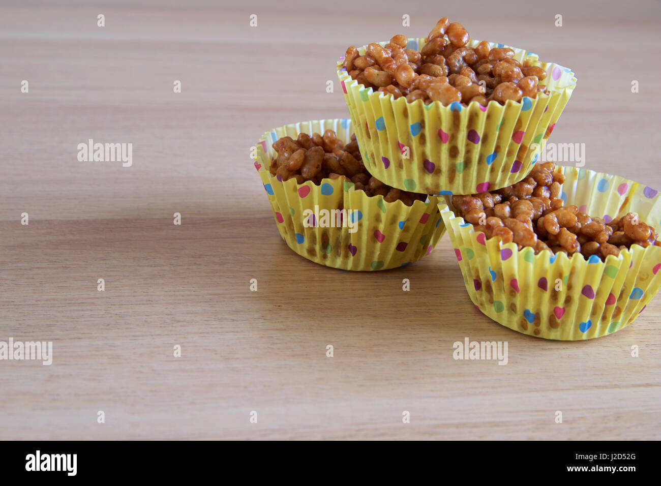 Easter chocolate crispy cakes Stock Photo - Alamy