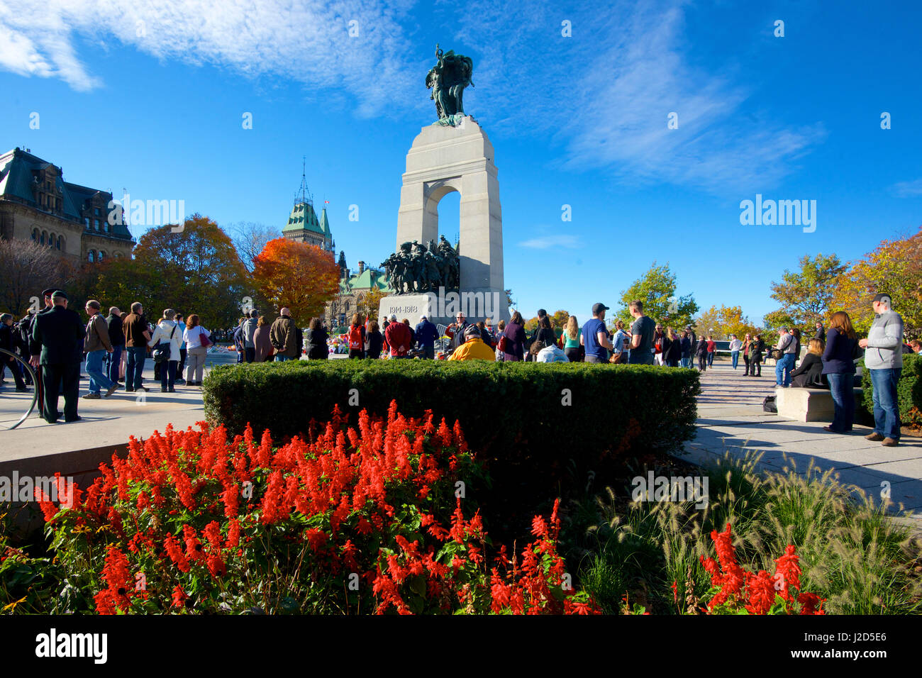 Canadian War Memorial, Ottawa, Ontario, the Tomb of the Unknown Soldier ...