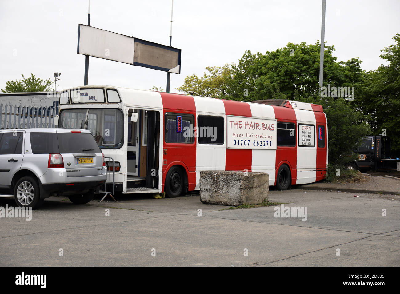 single decker bus turned into hairdressing salon at South Mimms ...