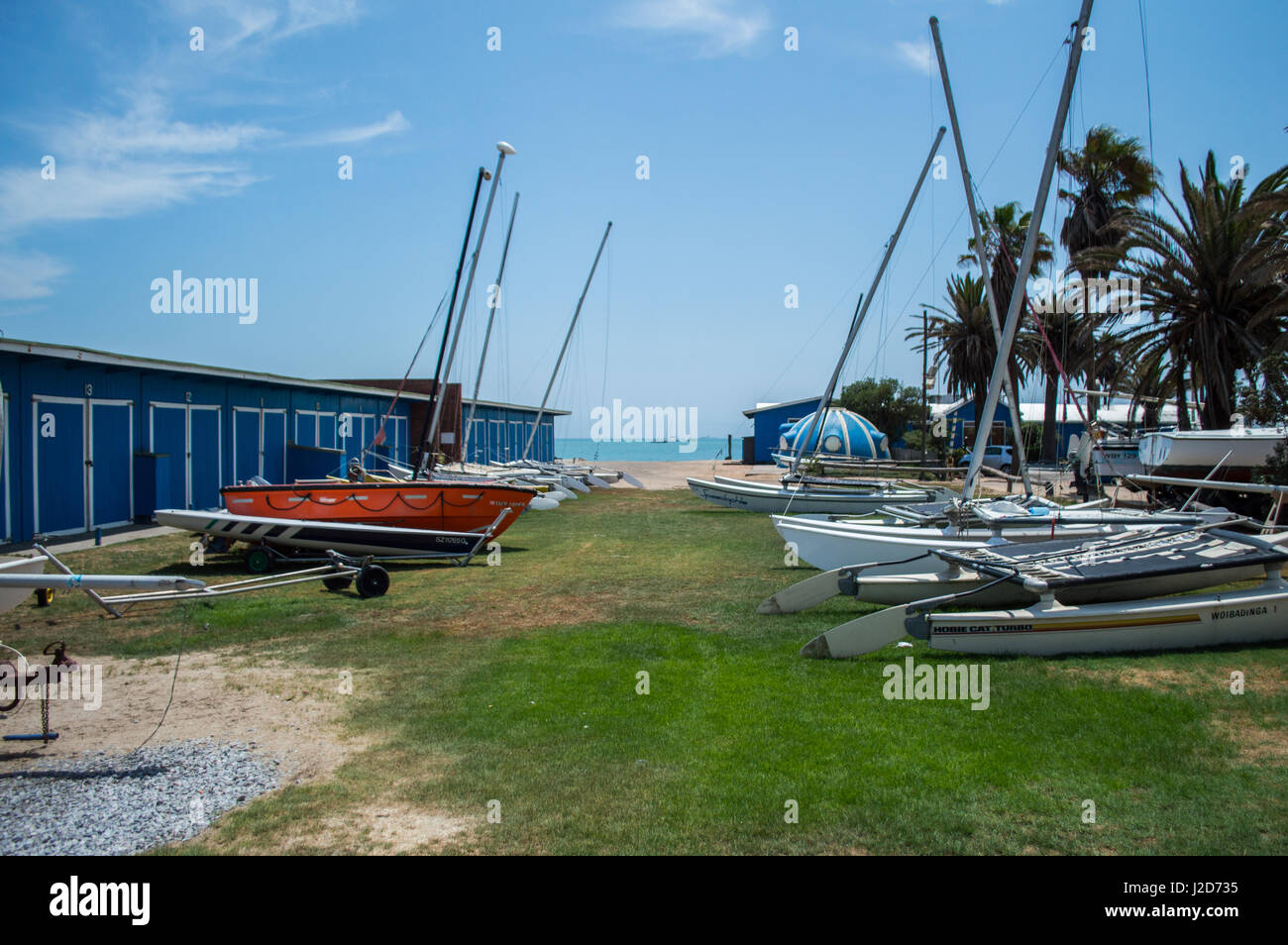 Boats on turquoise ocean hi-res stock photography and images - Alamy