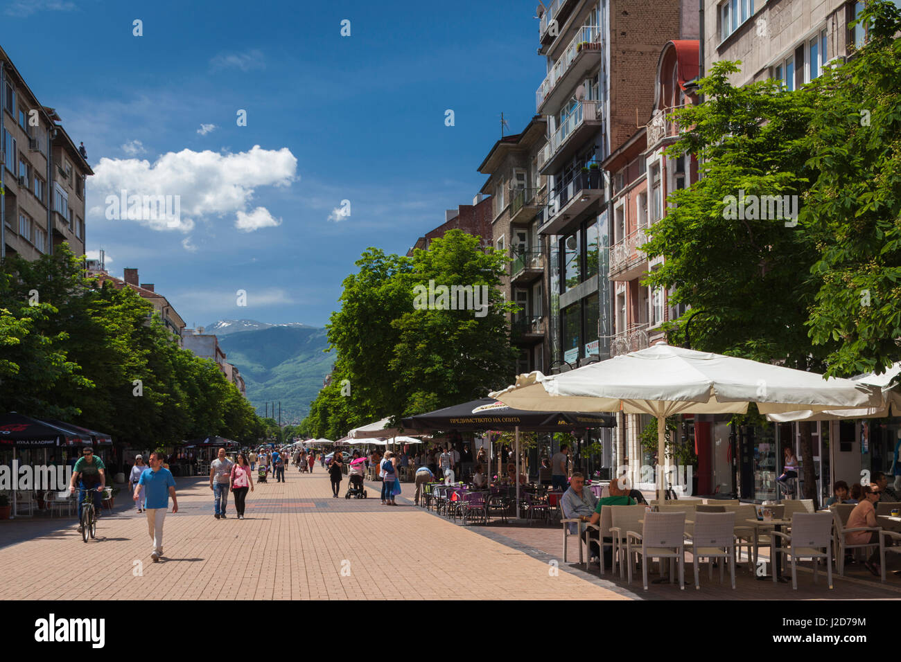 Bulgaria, Sofia, Vitosha Boulevard, pedestrian street Stock Photo - Alamy
