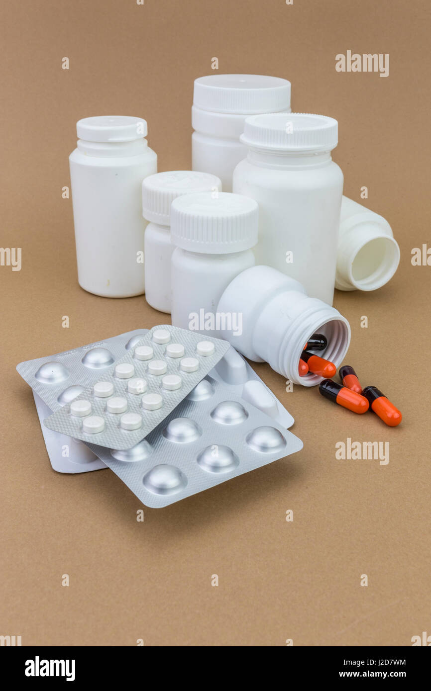 Supplement container hi-res stock photography and images - Alamy