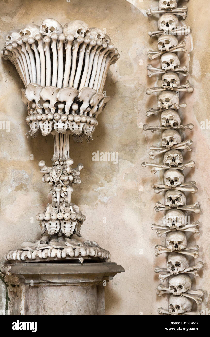 Roman catholic chalice hi-res stock photography and images - Alamy