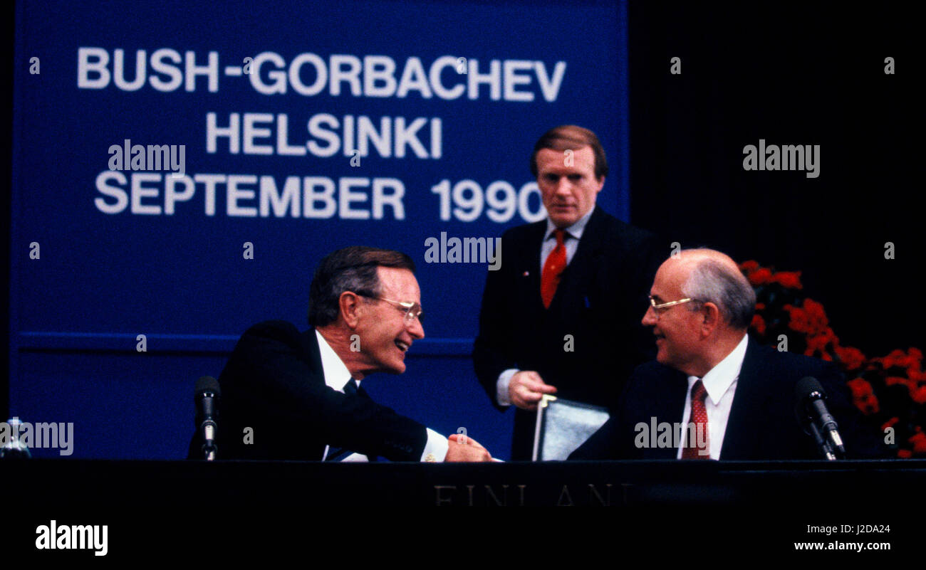 Mikhail sergeyevich gorbachev hi-res stock photography and images - Alamy