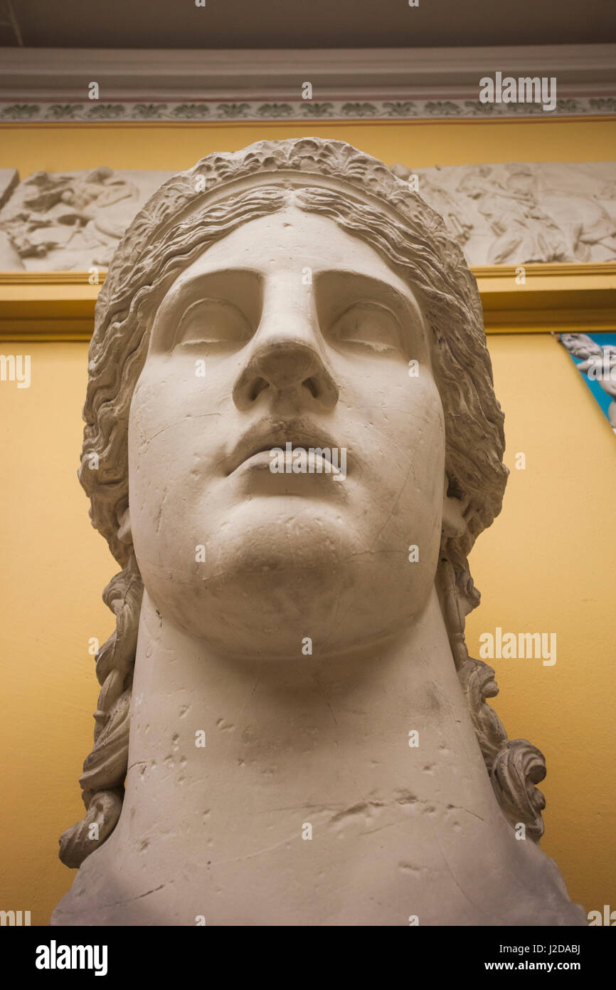 Replica of greek and roman statues hi-res stock photography and images ...