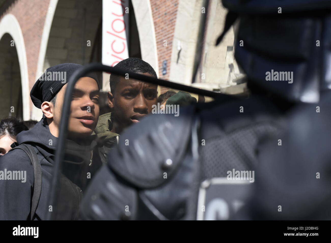 Rally streamers hi-res stock photography and images - Alamy