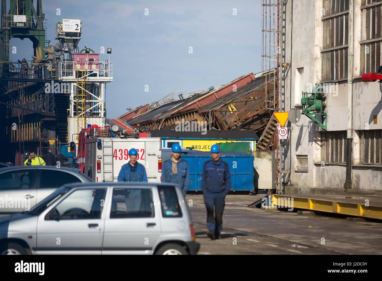 Gdynia, Poland. 27th Apr, 2017. Norwegian boat is drowning in one of ...