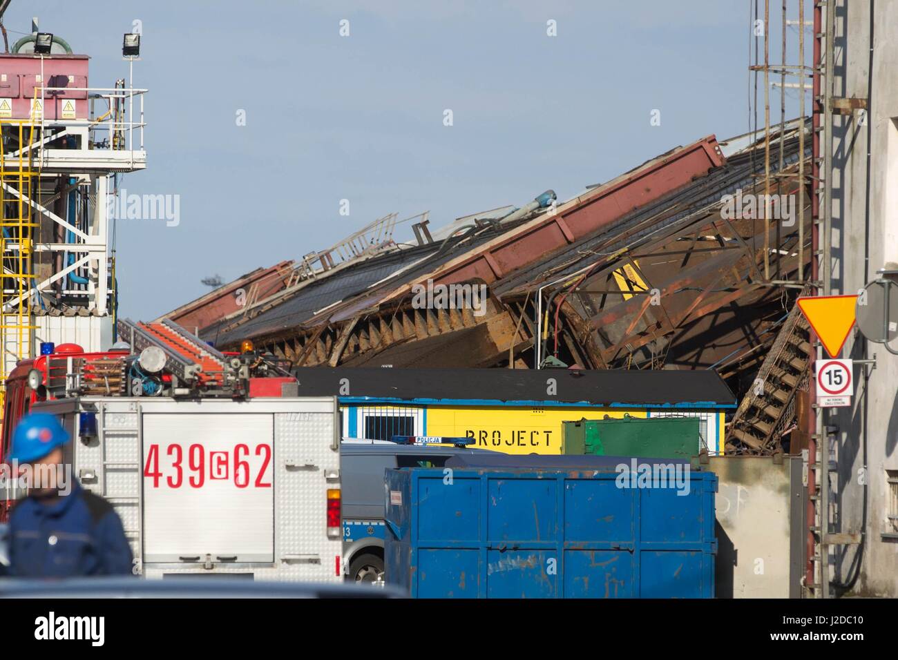 Gdynia, Poland. 27th Apr, 2017. Norwegian boat is drowning in one of ...