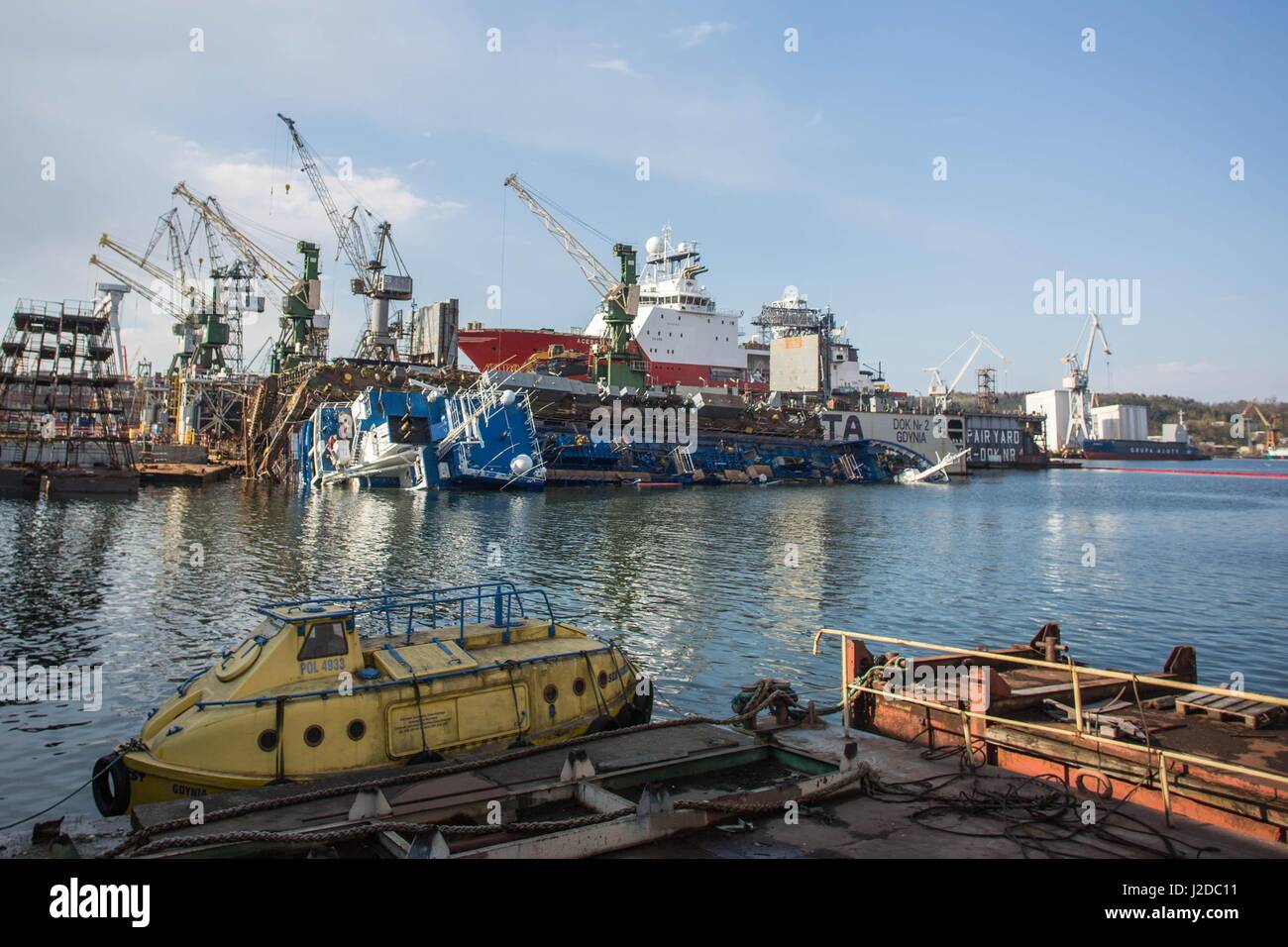 Gdynia, Poland. 27th Apr, 2017. Norwegian boat is drowning in one of ...
