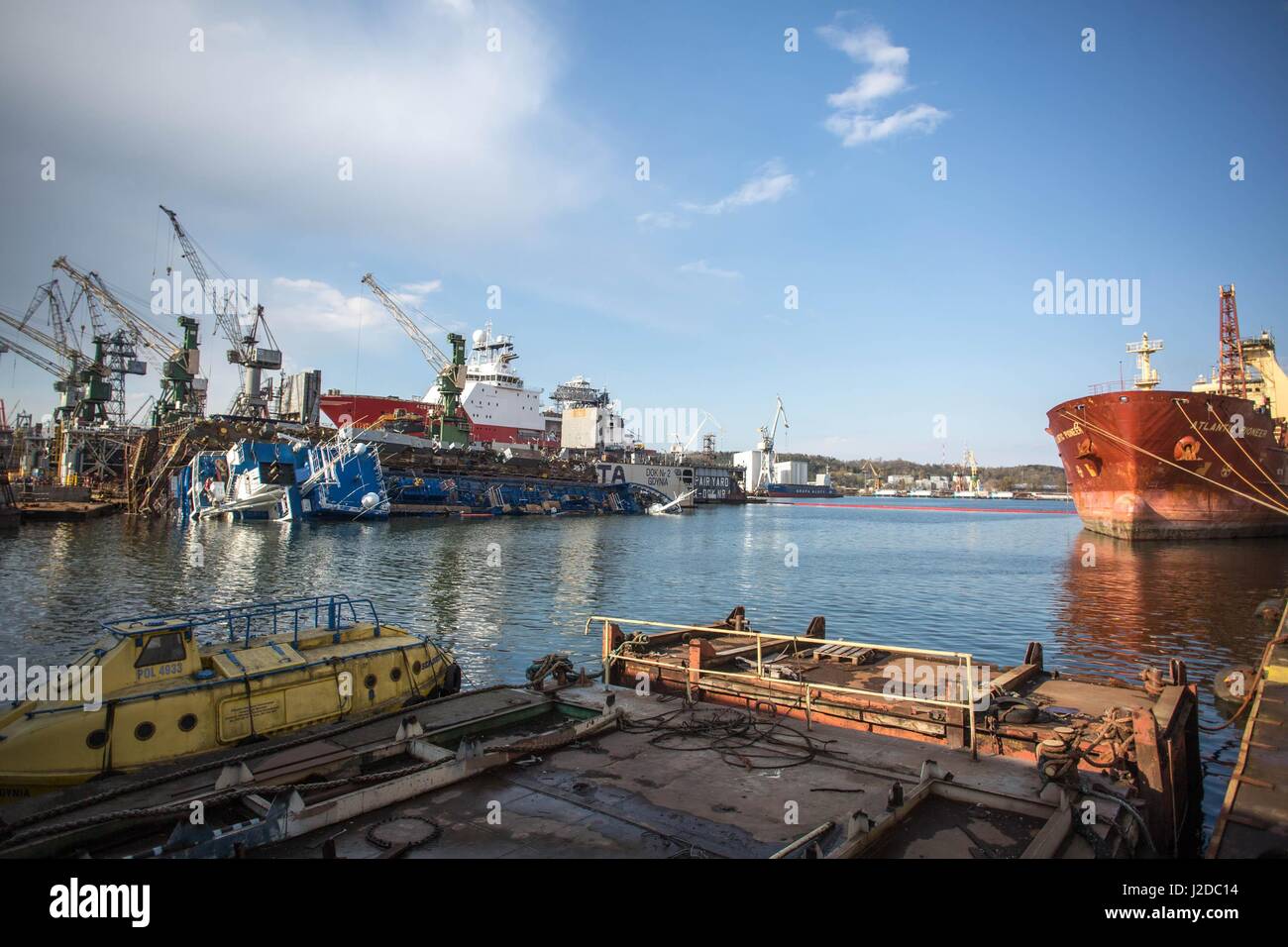 Gdynia, Poland. 27th Apr, 2017. Norwegian boat is drowning in one of ...