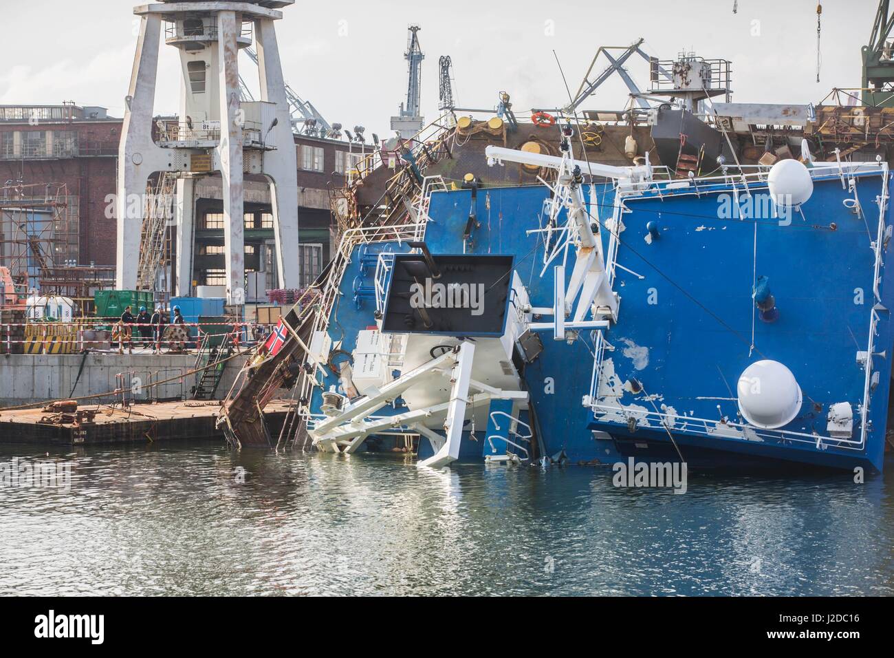 Gdynia, Poland. 27th Apr, 2017. Norwegian boat is drowning in one of ...