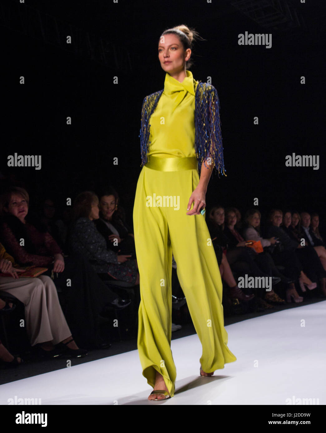 Isabel henao hi-res stock photography and images - Alamy