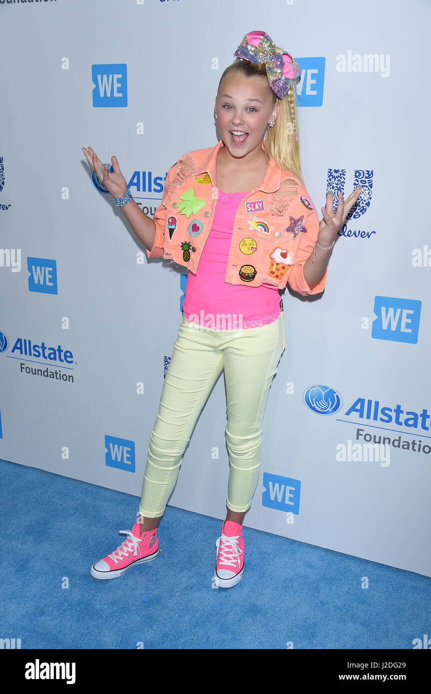 Jojo siwa 2017 hi-res stock photography and images - Alamy