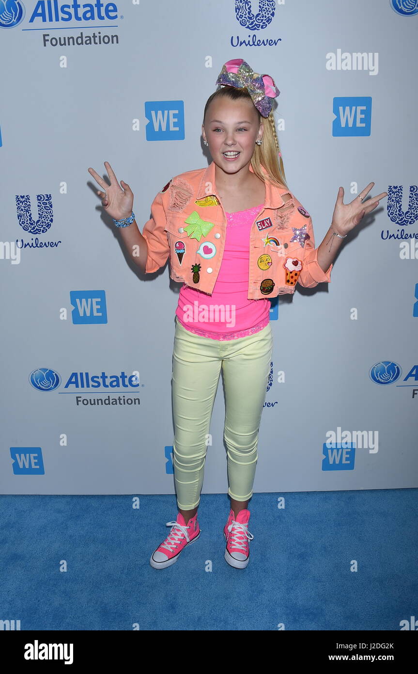 Jojo siwa 2017 hi-res stock photography and images - Alamy